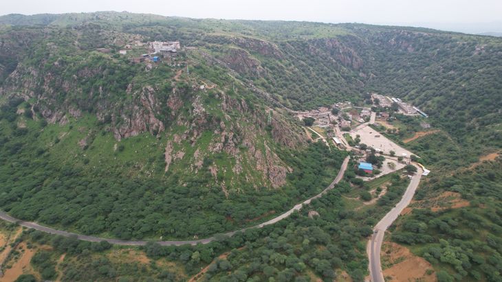 Rain changed the natural beauty of Samod hills, tourists started increasing