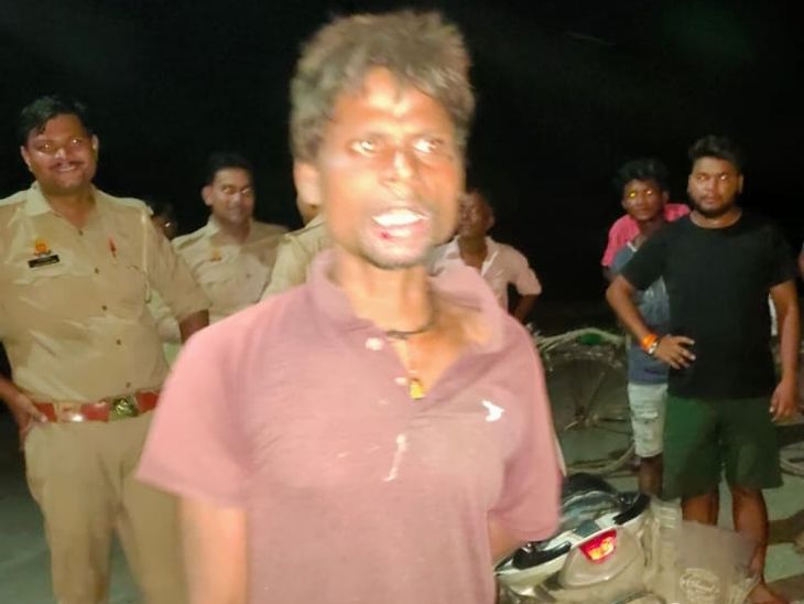 Naraura reached Naraura by drifting in the flooded Ganges, divers saved ...