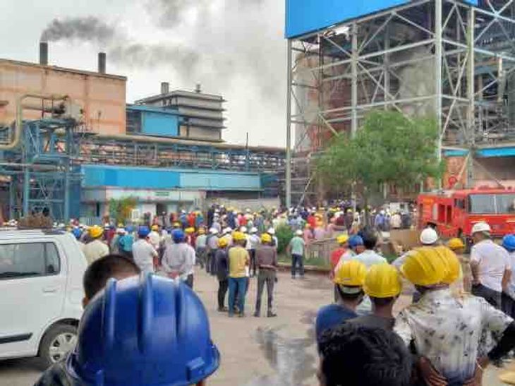 MP Shahdol Blast Update; Birla Group Orient Paper Mill Rescue Operation ...