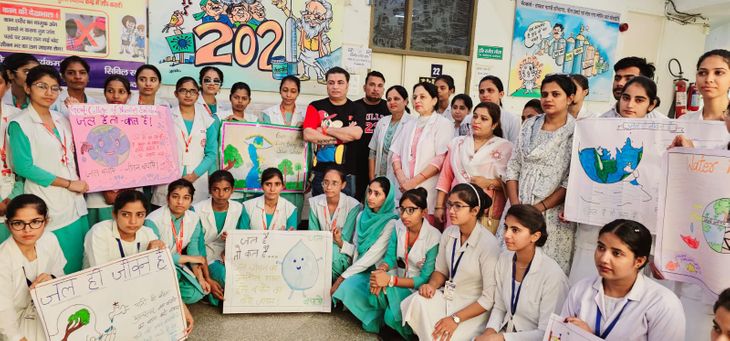 Made a poster calling to save water | पोस्टर बना किया पानी बचाने का ...