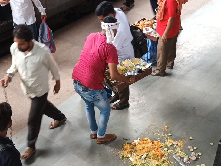 Bad food being sold at the railway station