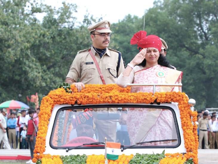 Rewa collector hoisted the flag salute parade, the band of 11 parties ...