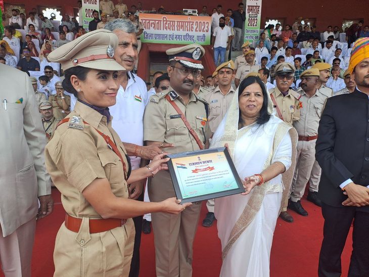 See in the photo who were honored on August 15, 2023 in Pali, Rajasthan ...