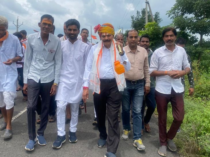 Former MLA Ramesh Saxena went on Kanwar Yatra | कांवड़ यात्रा पर निकले ...