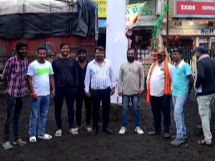 The tricolor will be hoisted at a height of 101 feet | 101 फिट की ऊंचाई ...