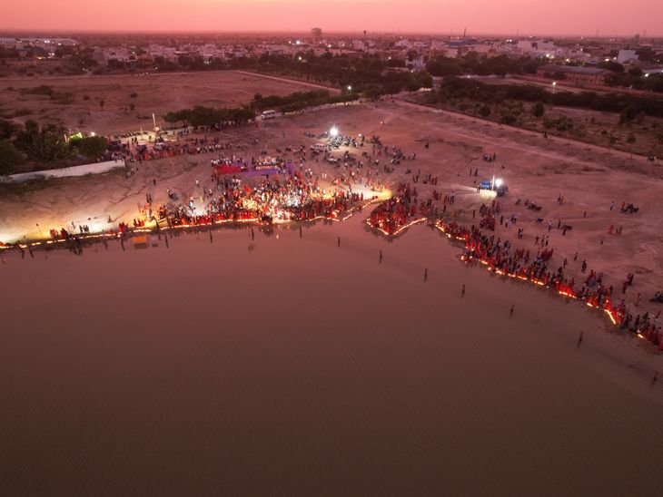 Deepdan Utsav on Mira Jayanti Festival; video | मीरा जयंती महोत्सव पर ...