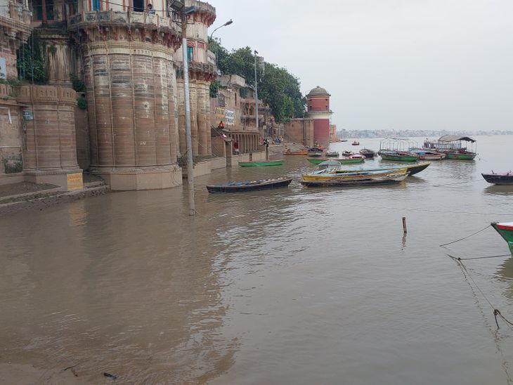 The weather became pleasant in Varanasi