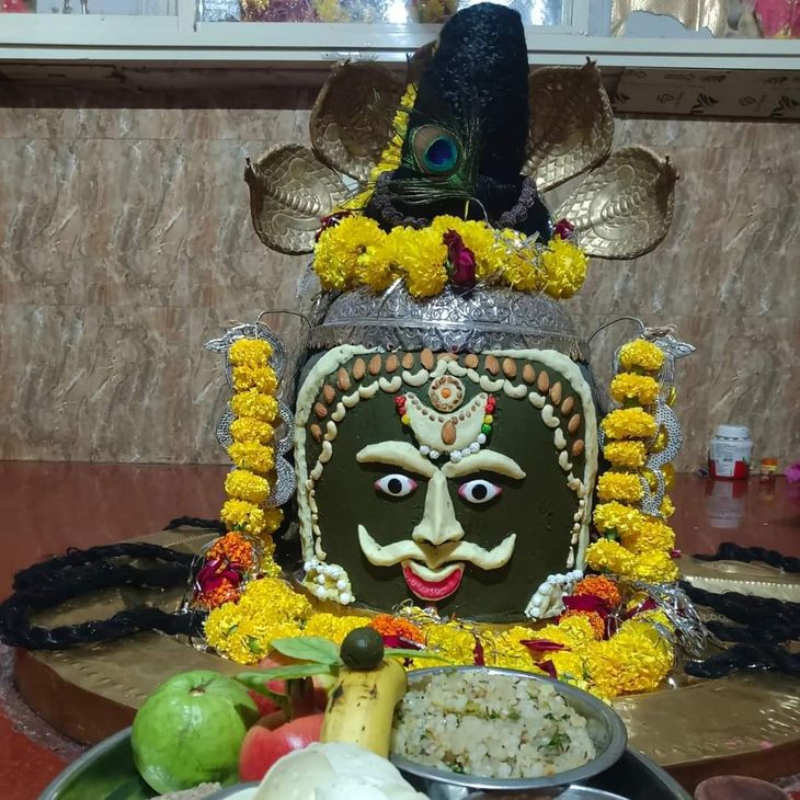 Devotees decorated Nageshwar Mahadev | नागेश्वर महादेव का भक्तों ने ...