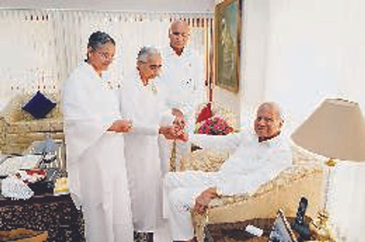 Rakhi of eleven and a quarter feet will be tied to the 32 feet high ...