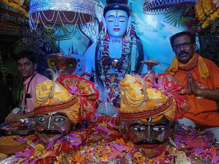 City tour of Siddhnath Mahadev completed | सिद्धनाथ महादेव का नगर भ्रमण ...