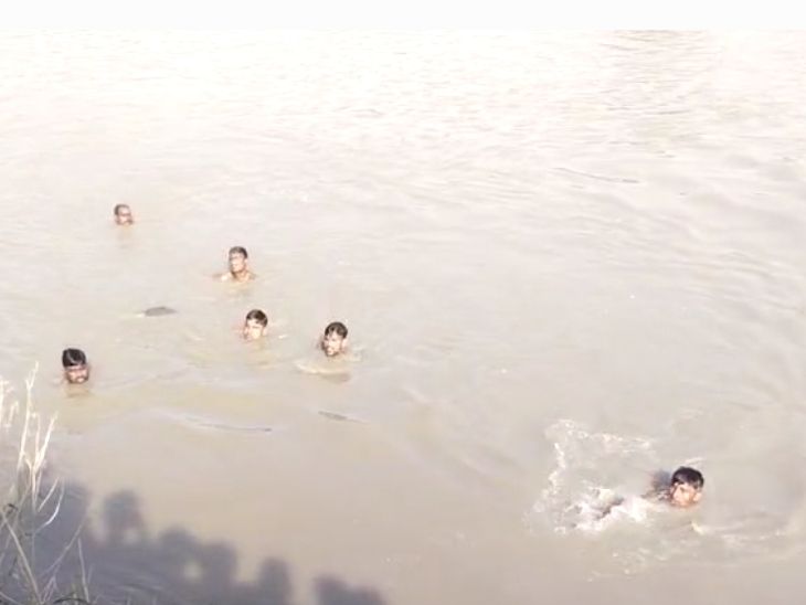 Uncle-nephew drowned in Gang Canal in Hapur