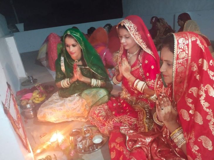 Women celebrate Kajli Teej in Rajasthan's Pali | पाली में महिलाओं ने ...