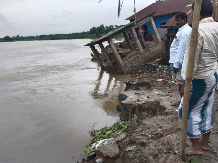 Panic among villagers due to erosion in Purnia