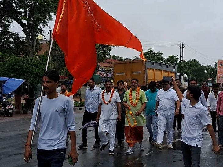 Devotees leave to visit Shri Ram Raja Sarkar | श्रीराम राजा सरकार के ...