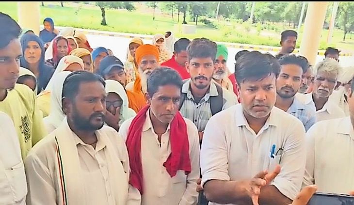 People raised slogans demanding arrest of murder accused | हत्या ...