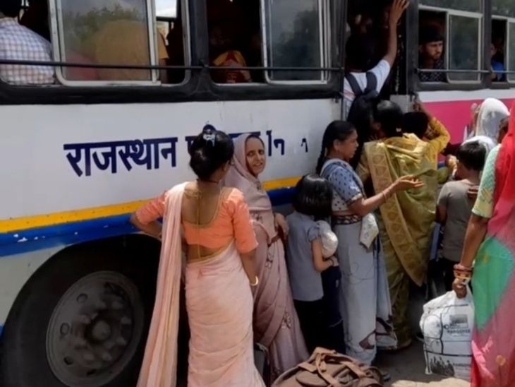 system disrupted due to lack of buses | बसों की कमी से गड़बड़ाई ...