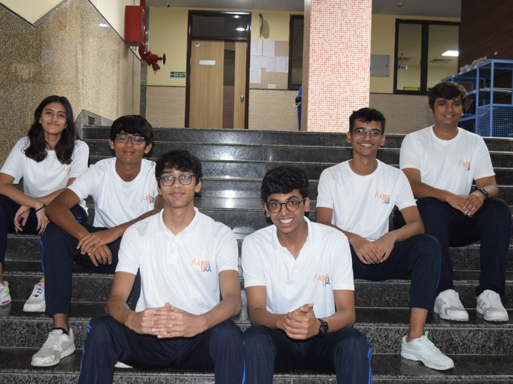 Two students of JPIS created digital platform 'Mauka' | जेपीआईएस के दो ...