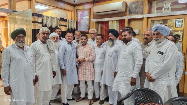 Villagers submitted memorandum to Gobind Kanda regarding Dhingtaniya-Mangala Kharif Channel ...