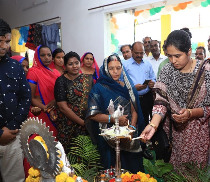Three day livelihood product fair begins | तीन दिवसीय आजीविका उत्पाद ...