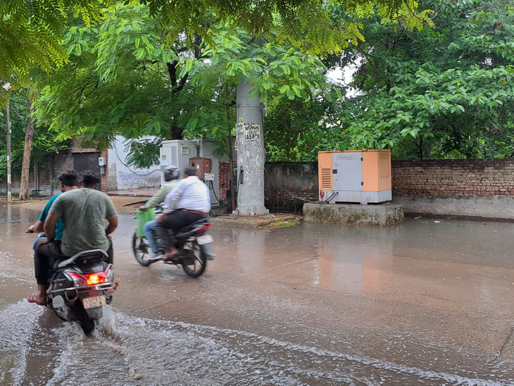 Weather became pleasant due to drizzling rain in Aligarh