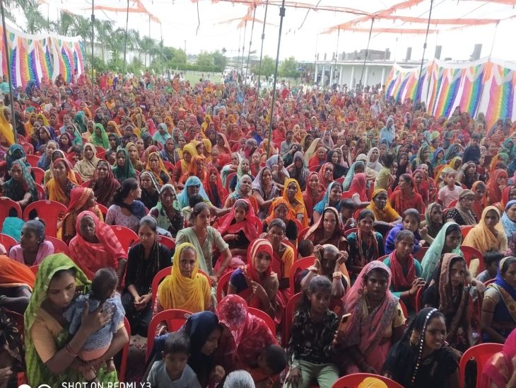 Rakshabandhan celebration of Congress in Rairu | बहनों की राखी के डोर ...