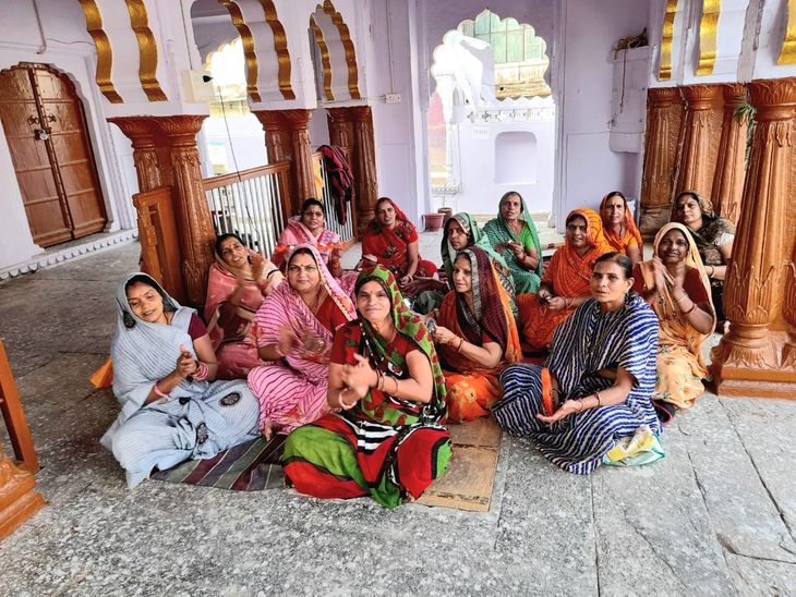 Celebration of Krishna's birth | कृष्ण जन्म की बधाइयों की धूम - Uniyara ...