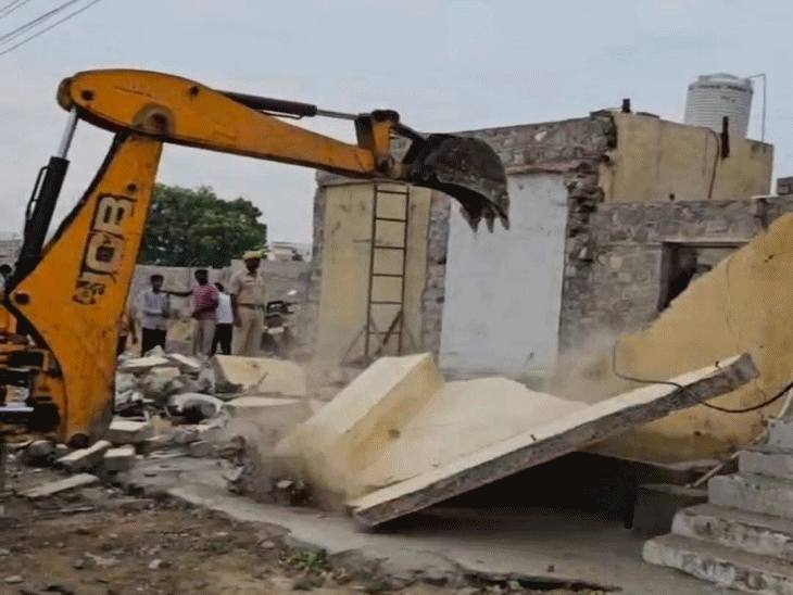 After 6 months the city council again remembered the encroachment ...