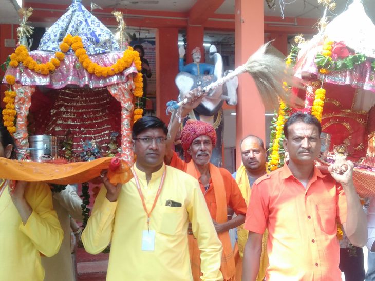 Dev Viman launched in Rawatbhata on Jaljhulani Ekadashi | जलझूलनी ...