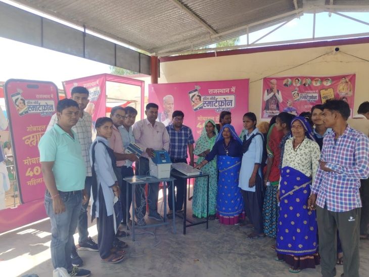 Employees made aware for 100% voting Voting process explained through ...