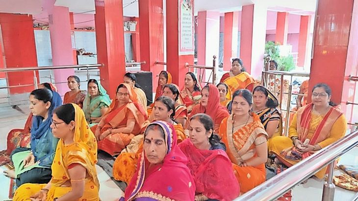 Gayatri Mantra chanted on the day of great sacrifice of Bhagwati Devi Sharma | भगवती देवी शर्मा ...