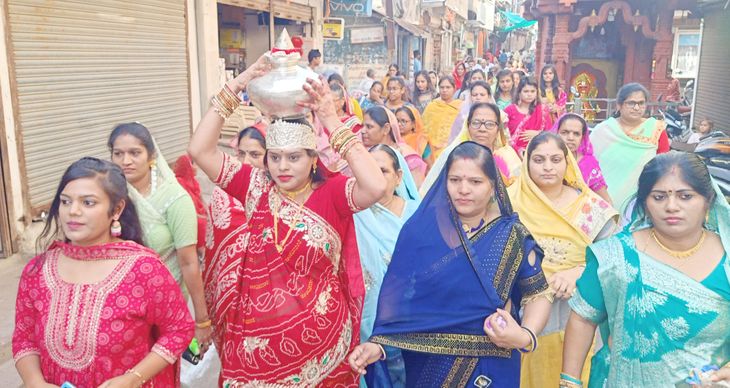 On the occasion of Kshamavani festival, people took out a procession ...