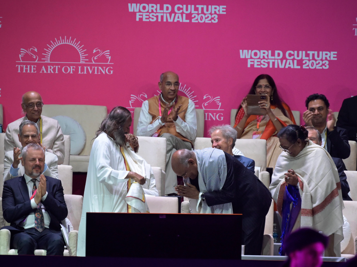 World Cultural Festival 2023, Art of Living program in America, Former President of India ...