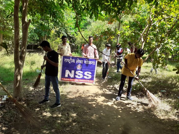 Gave cleanliness as the basic mantra of service | स्वच्छता ही सेवा का ...