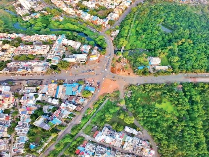 Bhopal's largest 90 meter wide intersection is being built on Kaliyasot ...
