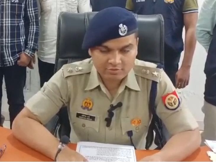 Cyber cell team in Hapur became helpful to the victims | हापुड़ में साइबर सेल टीम पीड़ितों के ...