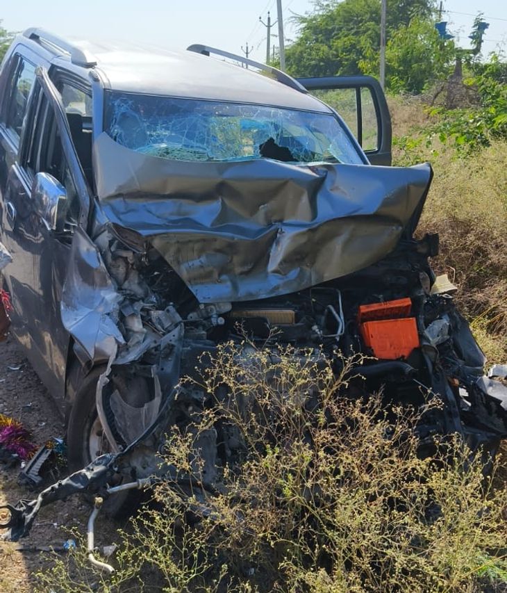 Three teachers of Army School injured in collision with trolley on ...