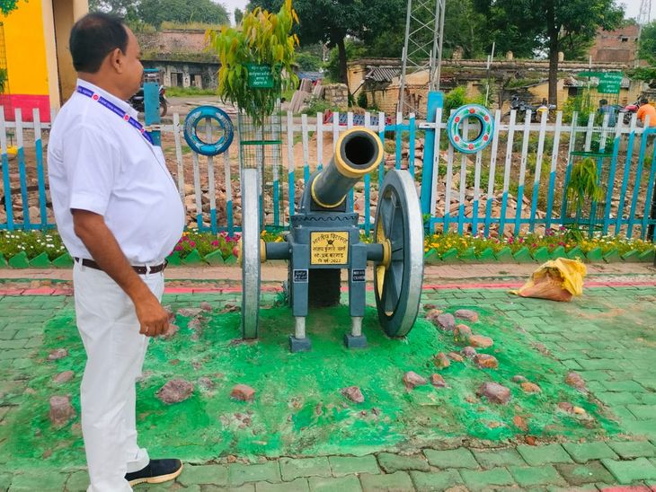 Clean and beautiful Bargarh Railway Station in Chitrakoot