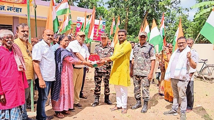 Meri-Mati Mera Desh program organized in Narha, Amrit Kalash Yatra ...