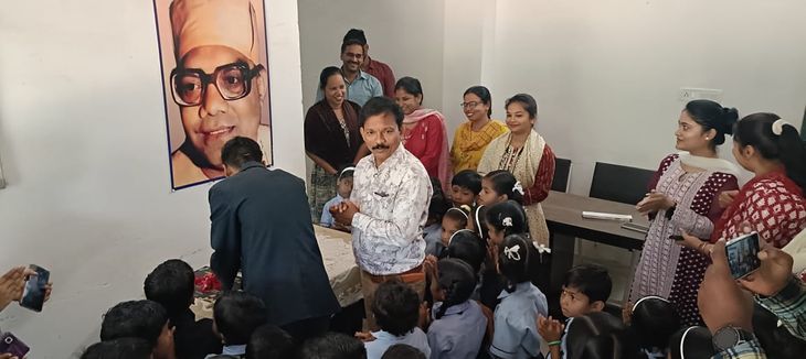 Children of Lohandiguda Sejas celebrated Swami Atmanand Jayanti, paid ...