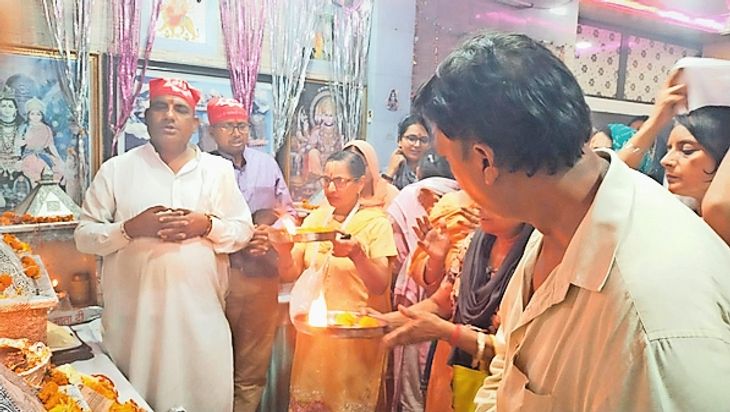 Pandit Vishnu Dutt started the tradition of Jyoti Milan from ...