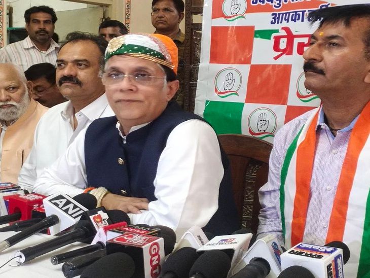 Gehlot threw a net and the Prime Minister got trapped in it.congress spokesperson pawan khera at ...