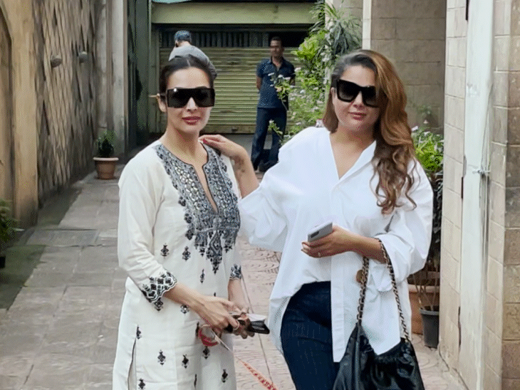 Malaika Arora seen with sister Amrita Arora | बहन अमृता अरोड़ा के साथ ...