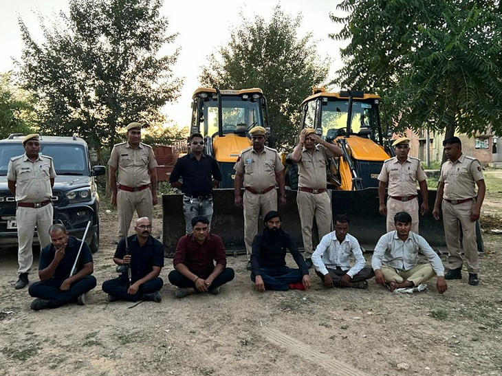 The case of land grabbing and dominance of land mafia. | भू-माफियाओं की ...