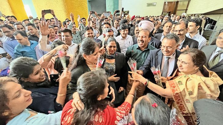Chief Justice of Chandigarh High Court Ravi Shankar Jha retired, Senior ...