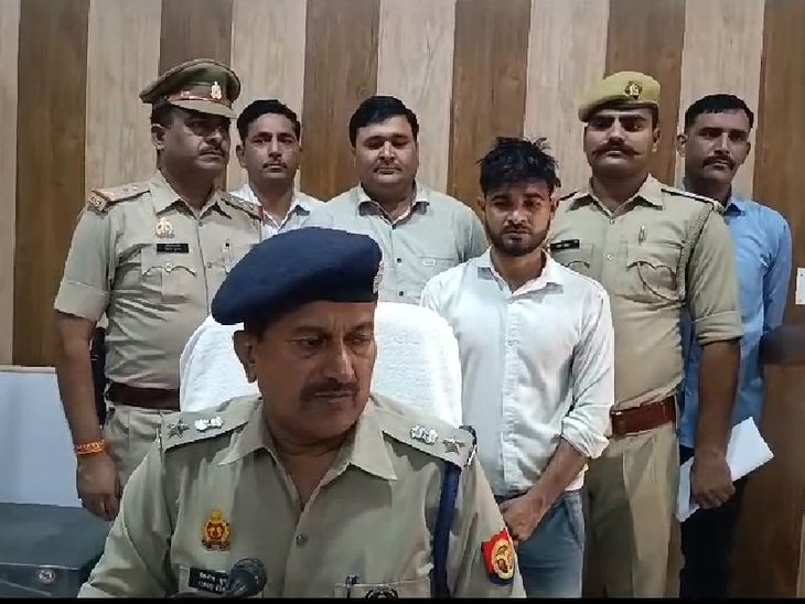 A ganja smuggler arrested with 39 kg of illegal ganja | 39 किलो अवैध ...