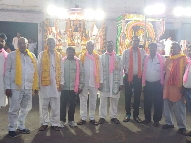 Procession taken out on Agrasen Jayanti in Nadbai | नदबई में अग्रसेन ...