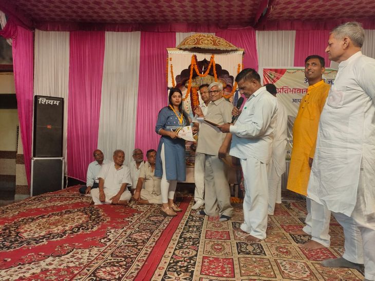 Agrasen Jayanti Mahotsav started with flag hoisting, 40 talents of the ...