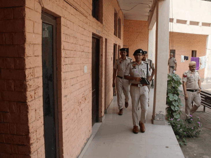 Hisar SP Mohit Handa, Barwala, Uklana Police Station Inspection