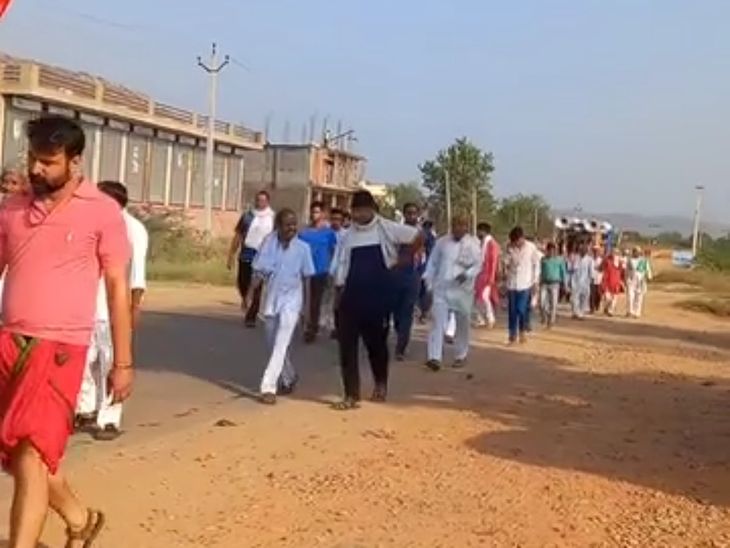 Padyatra started from Todabhim to Kutila Balaji | टोडाभीम से कुटिला ...