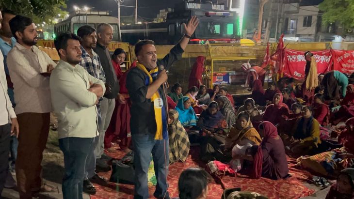 Asha workers are sleeping on the streets under the rule of the ...